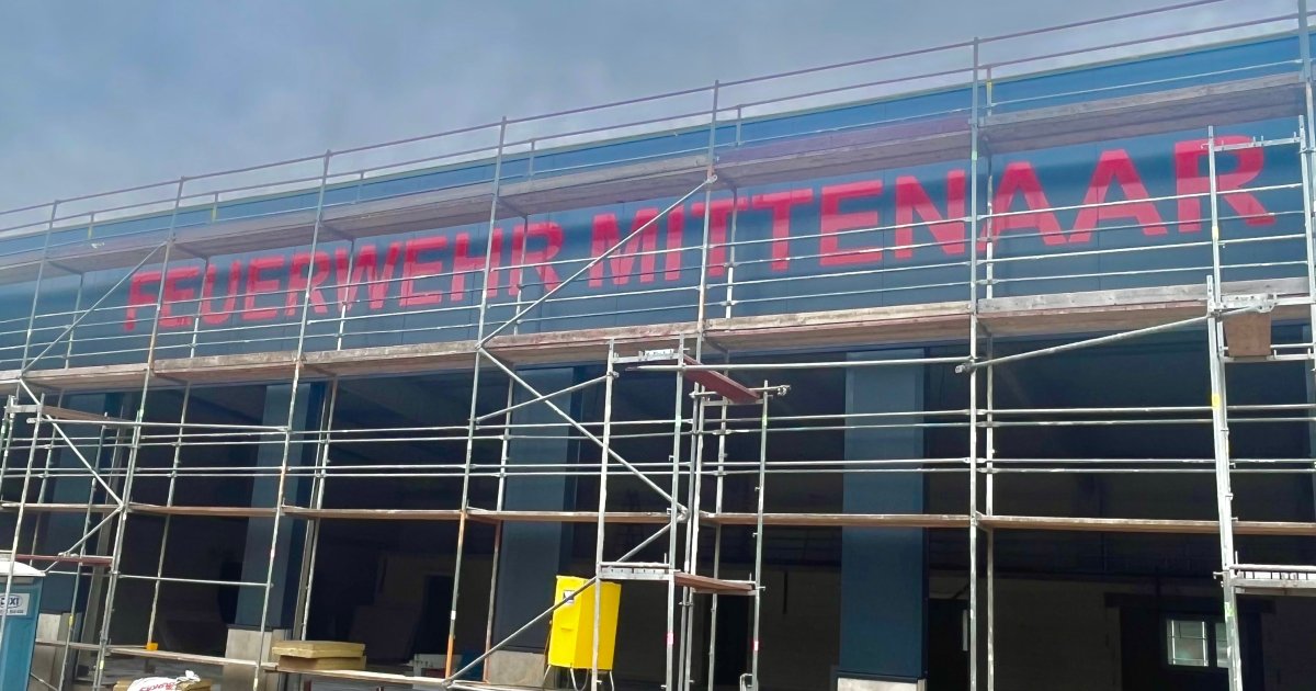 Besichtigung des Feuerwehrzentralstützpunkt | Gemeinde Mittenaar